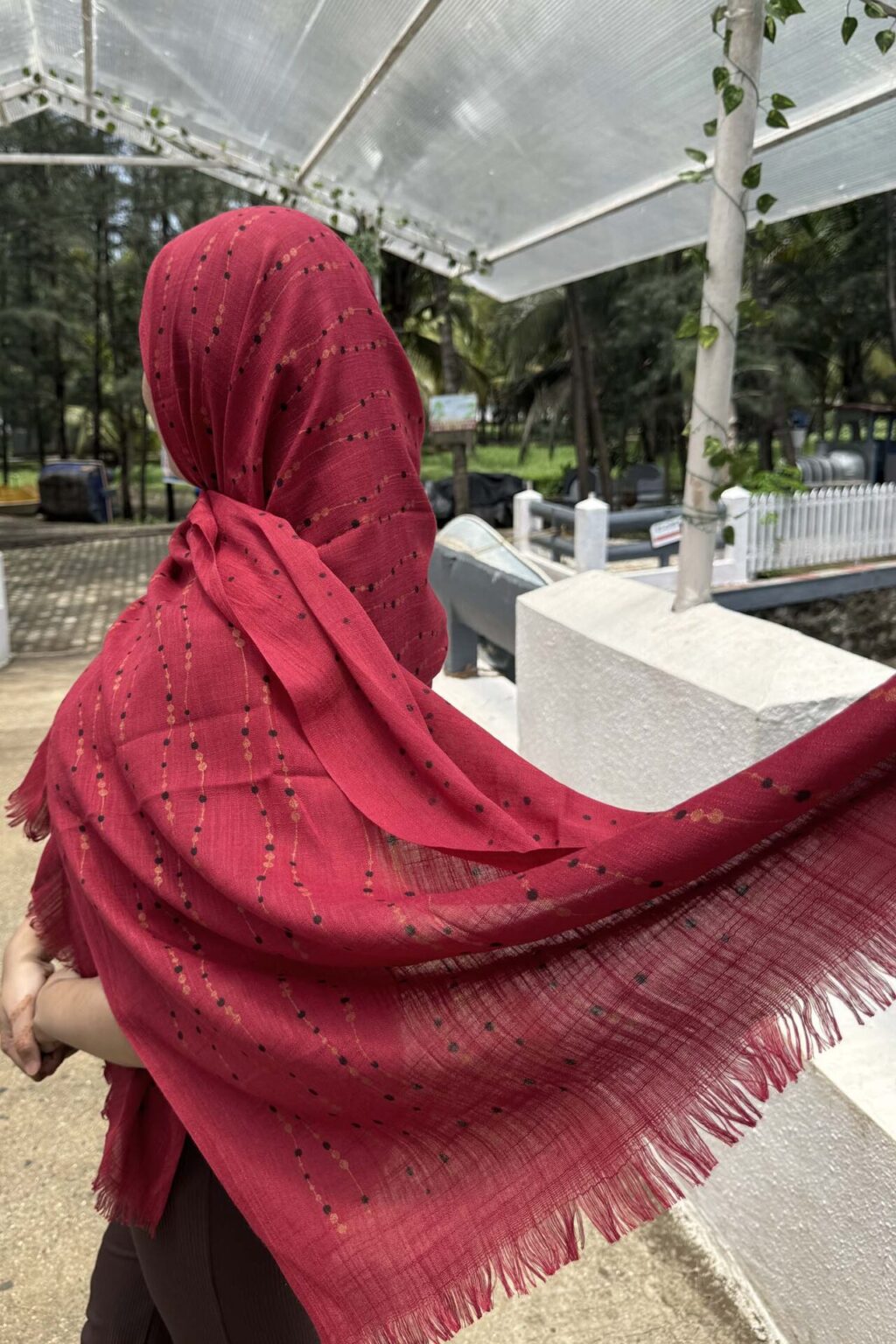 Red Waves Printed Hijab | That Adorbs Hijab